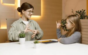 Exploring Echoic ABA Examples - Rainbow ABA Therapy